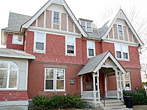 Deep River Public Library in Deep River, CT | LibraryThing