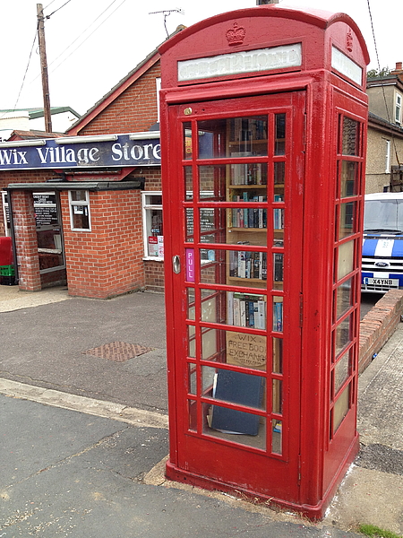 Wix Telephone Box Book Exchange in Wix, Essex | LibraryThing