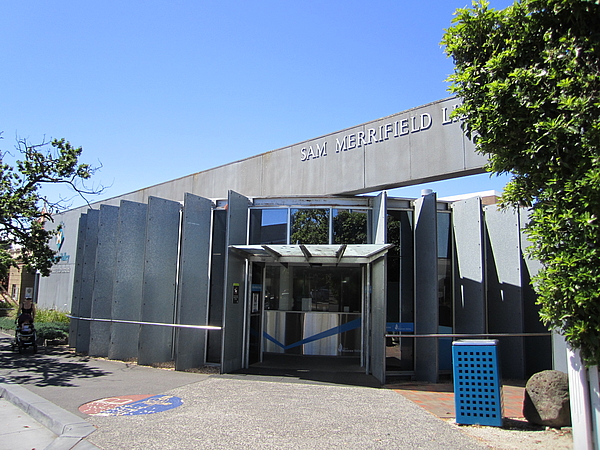 Sam Merrifield Library in Moonee Ponds, Victoria | LibraryThing