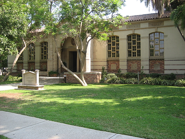 South Pasadena Public Library in South Pasadena, CA | LibraryThing