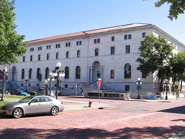 St. Paul Public Library -- George Latimer Central Library in St. Paul ...